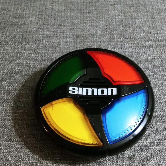 simone | Games | Vintage Mini Simon Color Chase Game Mt | Poshmark
